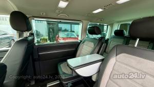 Zils Volkswagen Multivan 2022 Tallina, ar dzinēja tilpumu 2.00 L un nobraukumu 304 tūkst. km par 29900 €, foto 21 vietnē AUTOMOTO.COM.LV