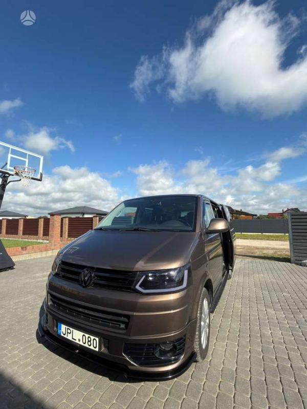 Brūns Volkswagen Multivan 2011 Klaipėda, ar dzinēja tilpumu 1.97 L un nobraukumu 220 tūkst. km par 17000 €, foto 1 vietnē AUTOMOTO.COM.LV