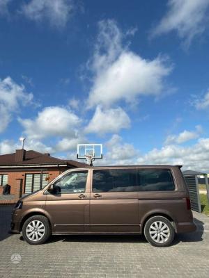 Brown Volkswagen Multivan 2011 in Klaipeda, with an engine capacity of 1.97 L and mileage of 220 thousand km for 17000 €, photo 4 on AUTOMOTO.COM.LV