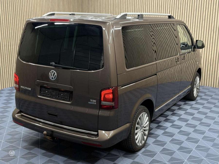 Brūns Volkswagen Multivan 2013 Marijampole, ar dzinēja tilpumu 1.97 L un nobraukumu 204 tūkst. km par 17350 €, foto 12 vietnē AUTOMOTO.COM.LV