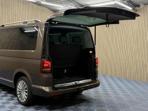 Brūns Volkswagen Multivan 2013 Marijampole, ar dzinēja tilpumu 1.97 L un nobraukumu 204 tūkst. km par 17350 €, foto 13 vietnē AUTOMOTO.COM.LV