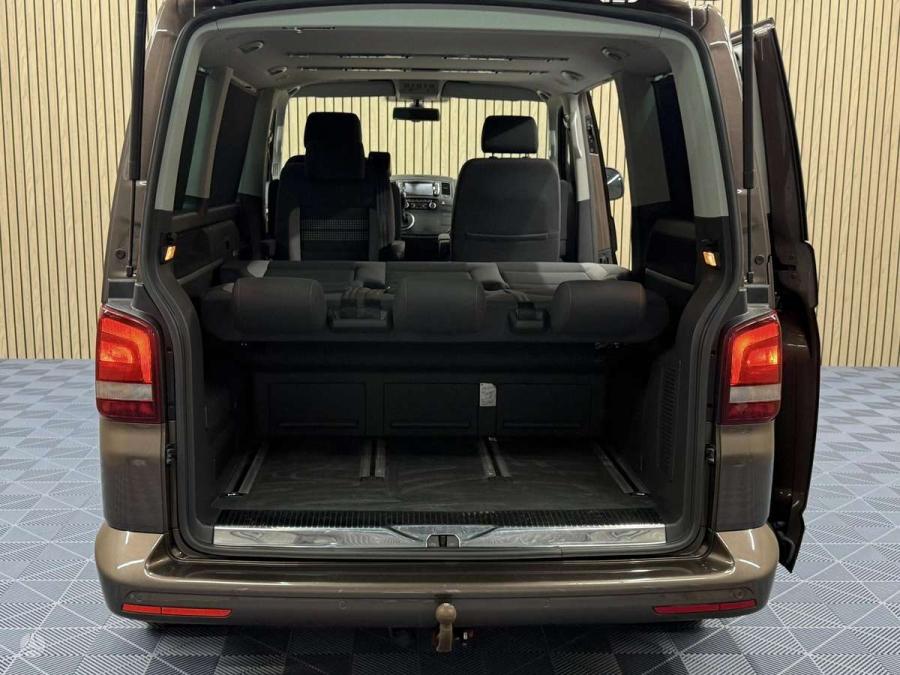 Brūns Volkswagen Multivan 2013 Marijampole, ar dzinēja tilpumu 1.97 L un nobraukumu 204 tūkst. km par 17350 €, foto 15 vietnē AUTOMOTO.COM.LV