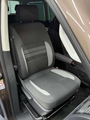 Brūns Volkswagen Multivan 2013 Marijampole, ar dzinēja tilpumu 1.97 L un nobraukumu 204 tūkst. km par 17350 €, foto 17 vietnē AUTOMOTO.COM.LV