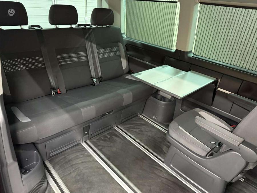 Brūns Volkswagen Multivan 2013 Marijampole, ar dzinēja tilpumu 1.97 L un nobraukumu 204 tūkst. km par 17350 €, foto 18 vietnē AUTOMOTO.COM.LV