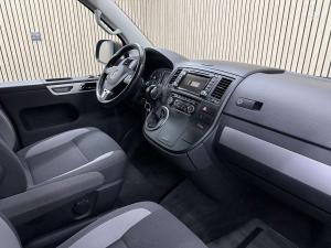 Brūns Volkswagen Multivan 2013 Marijampole, ar dzinēja tilpumu 1.97 L un nobraukumu 204 tūkst. km par 17350 €, foto 31 vietnē AUTOMOTO.COM.LV