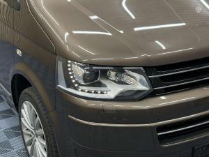 Brūns Volkswagen Multivan 2013 Marijampole, ar dzinēja tilpumu 1.97 L un nobraukumu 204 tūkst. km par 17350 €, foto 32 vietnē AUTOMOTO.COM.LV