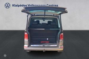 Brown Volkswagen Multivan 2017 in Klaipeda, with an engine capacity of 1.97 L and mileage of 297 thousand km for 22500 €, photo 8 on AUTOMOTO.COM.LV