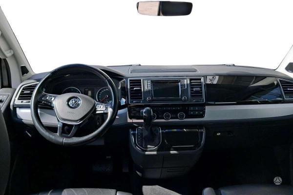 Brown Volkswagen Multivan 2017 in Klaipeda, with an engine capacity of 1.97 L and mileage of 297 thousand km for 22500 €, photo 10 on AUTOMOTO.COM.LV