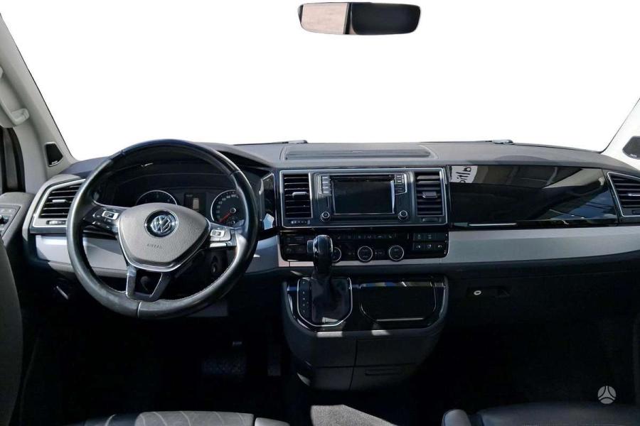 Brown Volkswagen Multivan 2017 in Klaipeda, with an engine capacity of 1.97 L and mileage of 297 thousand km for 22500 €, photo 11 on AUTOMOTO.COM.LV