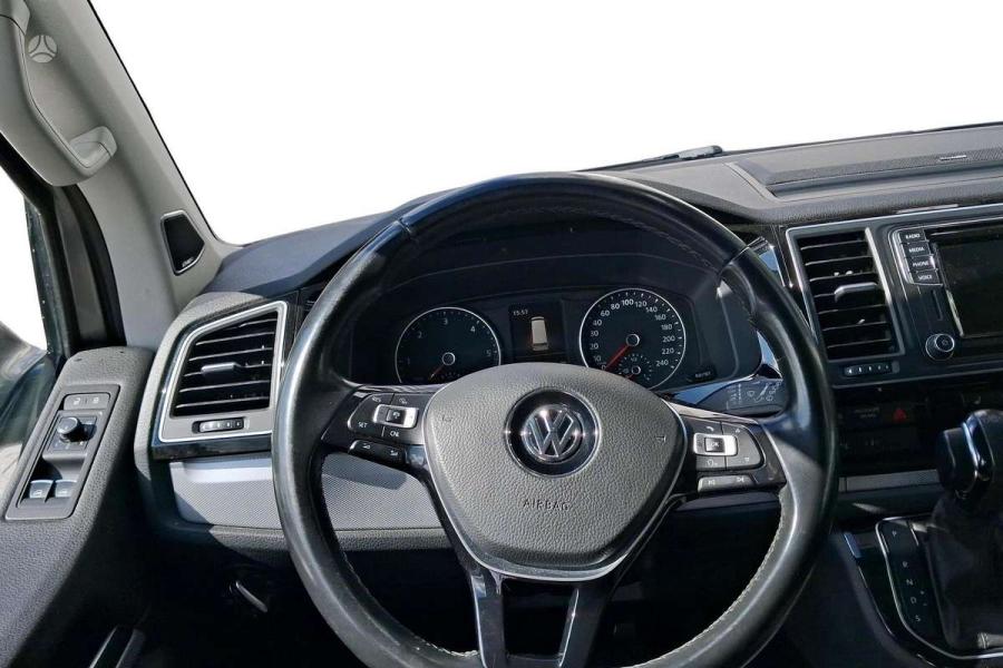 Brown Volkswagen Multivan 2017 in Klaipeda, with an engine capacity of 1.97 L and mileage of 297 thousand km for 22500 €, photo 12 on AUTOMOTO.COM.LV