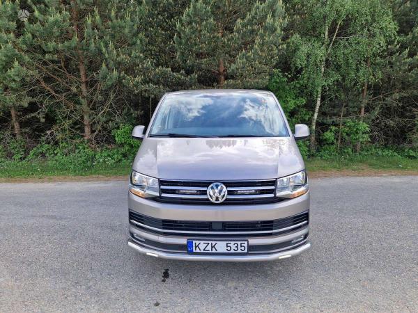 Brown Volkswagen Multivan 2018 in Kedainiai, with an engine capacity of 1.97 L and mileage of 175 thousand km for 30000 €, photo 5 on AUTOMOTO.COM.LV