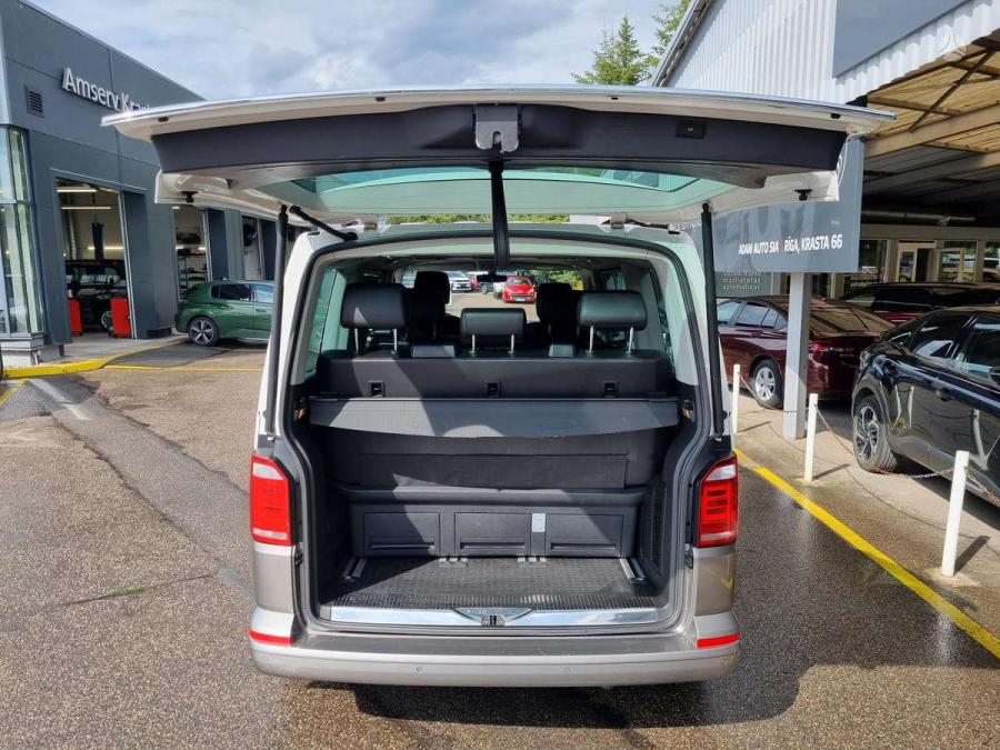 Brown Volkswagen Multivan 2019 in Riga, with an engine capacity of 1.97 L and mileage of 167 thousand km for 27900 €, photo 6 on AUTOMOTO.COM.LV