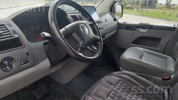 Brown Volkswagen Multivan 2008 in Riga, with an engine capacity of 2.50 L and mileage of 0 thousand km for 6500 €, photo 4 on AUTOMOTO.COM.LV
