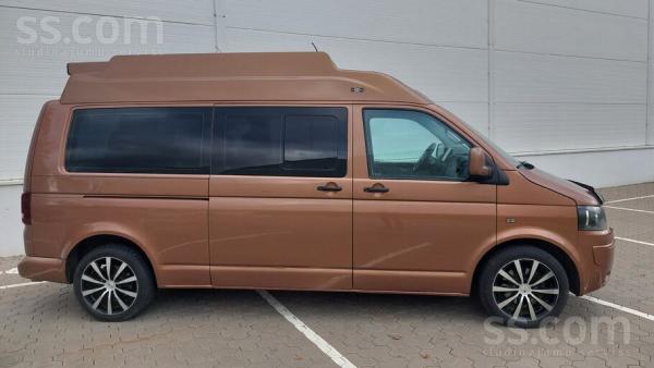 Brown Volkswagen Multivan 2008 in Riga, with an engine capacity of 2.50 L and mileage of 0 thousand km for 6500 €, photo 10 on AUTOMOTO.COM.LV