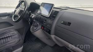 Brūns Volkswagen Multivan 2008 Rīga, ar dzinēja tilpumu 2.50 L un nobraukumu 0 tūkst. km par 6500 €, foto 16 vietnē AUTOMOTO.COM.LV