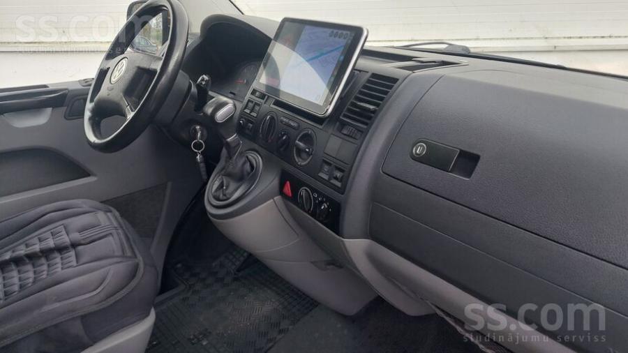 Brūns Volkswagen Multivan 2008 Rīga, ar dzinēja tilpumu 2.50 L un nobraukumu 0 tūkst. km par 6500 €, foto 16 vietnē AUTOMOTO.COM.LV