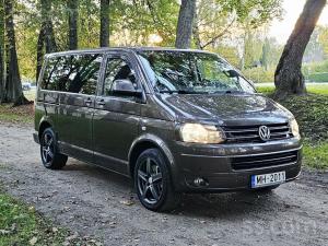 Brūns Volkswagen Multivan 2010 Ogre, ar dzinēja tilpumu 2.00 L un nobraukumu 400 tūkst. km par 11000 €, foto 3 vietnē AUTOMOTO.COM.LV