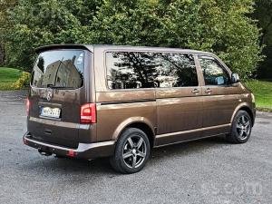 Brūns Volkswagen Multivan 2010 Ogre, ar dzinēja tilpumu 2.00 L un nobraukumu 400 tūkst. km par 11000 €, foto 4 vietnē AUTOMOTO.COM.LV