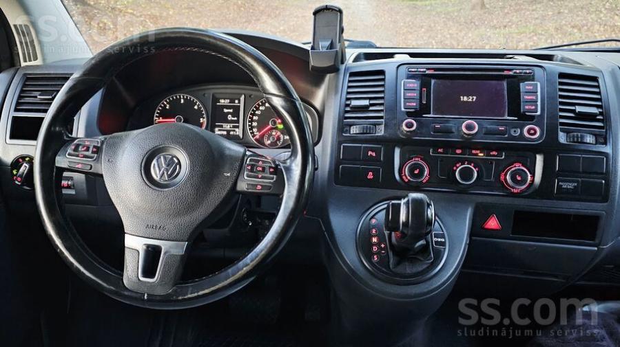 Brūns Volkswagen Multivan 2010 Ogre, ar dzinēja tilpumu 2.00 L un nobraukumu 400 tūkst. km par 11000 €, foto 10 vietnē AUTOMOTO.COM.LV