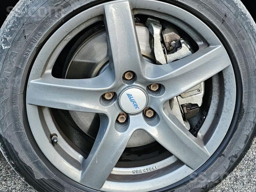 Brūns Volkswagen Multivan 2010 Ogre, ar dzinēja tilpumu 2.00 L un nobraukumu 400 tūkst. km par 11000 €, foto 22 vietnē AUTOMOTO.COM.LV
