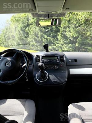 Brūns Volkswagen Multivan 2010 Ogre, ar dzinēja tilpumu 2.00 L un nobraukumu 230 tūkst. km par 12500 €, foto 8 vietnē AUTOMOTO.COM.LV