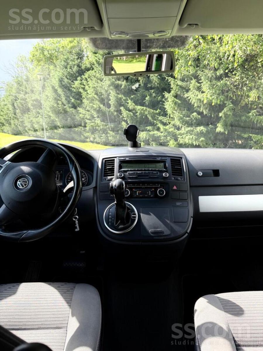Brūns Volkswagen Multivan 2010 Ogre, ar dzinēja tilpumu 2.00 L un nobraukumu 230 tūkst. km par 12500 €, foto 8 vietnē AUTOMOTO.COM.LV
