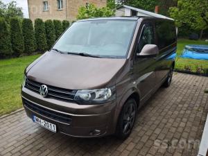 Brown Volkswagen Multivan 2010 in Riga, with an engine capacity of 2.00 L and mileage of 408 thousand km for 11110 €, photo 3 on AUTOMOTO.COM.LV