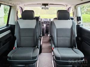 Brown Volkswagen Multivan 2010 in Riga, with an engine capacity of 2.00 L and mileage of 408 thousand km for 11110 €, photo 7 on AUTOMOTO.COM.LV