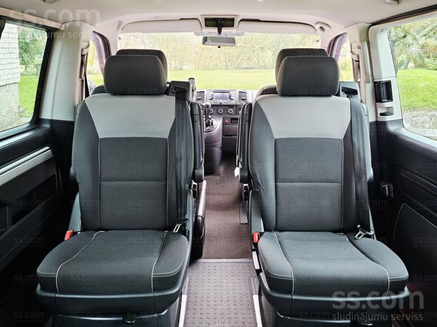 Brown Volkswagen Multivan 2010 in Riga, with an engine capacity of 2.00 L and mileage of 408 thousand km for 11110 €, photo 7 on AUTOMOTO.COM.LV