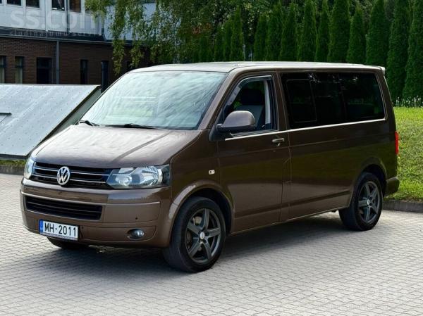 Brūns Volkswagen Multivan 2010 Rīga, ar dzinēja tilpumu 2.00 L un nobraukumu 409 tūkst. km par 13700 €, foto 1 vietnē AUTOMOTO.COM.LV