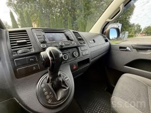 Brūns Volkswagen Multivan 2010 Rīga, ar dzinēja tilpumu 2.00 L un nobraukumu 409 tūkst. km par 13700 €, foto 13 vietnē AUTOMOTO.COM.LV