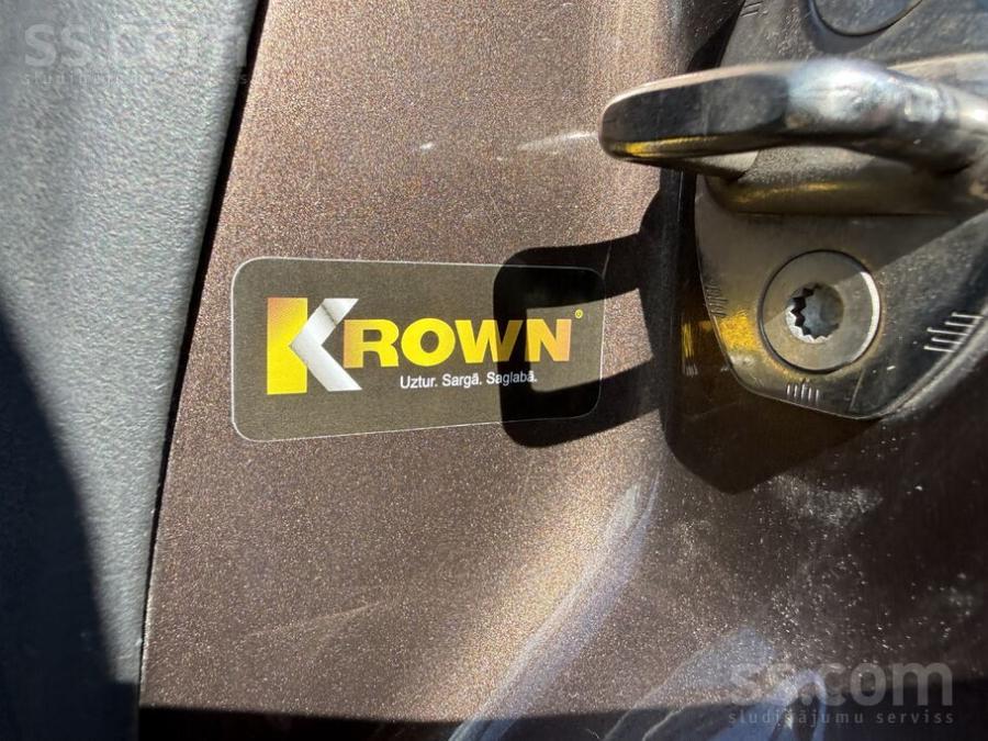 Brūns Volkswagen Multivan 2010 Rīga, ar dzinēja tilpumu 2.00 L un nobraukumu 409 tūkst. km par 13700 €, foto 15 vietnē AUTOMOTO.COM.LV