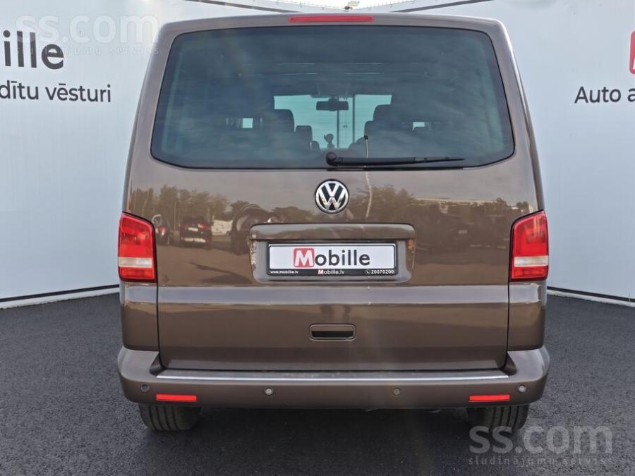 Brown Volkswagen Multivan 2010 in Riga, with an engine capacity of 2.00 L and mileage of 230 thousand km for 11900 €, photo 6 on AUTOMOTO.COM.LV