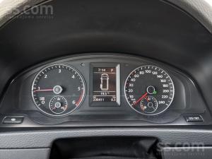 Brown Volkswagen Multivan 2010 in Riga, with an engine capacity of 2.00 L and mileage of 230 thousand km for 11900 €, photo 13 on AUTOMOTO.COM.LV