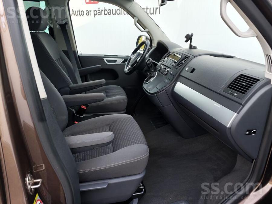 Brown Volkswagen Multivan 2010 in Riga, with an engine capacity of 2.00 L and mileage of 230 thousand km for 11900 €, photo 15 on AUTOMOTO.COM.LV