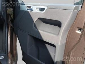 Brūns Volkswagen Multivan 2010 Rīga, ar dzinēja tilpumu 2.00 L un nobraukumu 265 tūkst. km par 11890 €, foto 9 vietnē AUTOMOTO.COM.LV