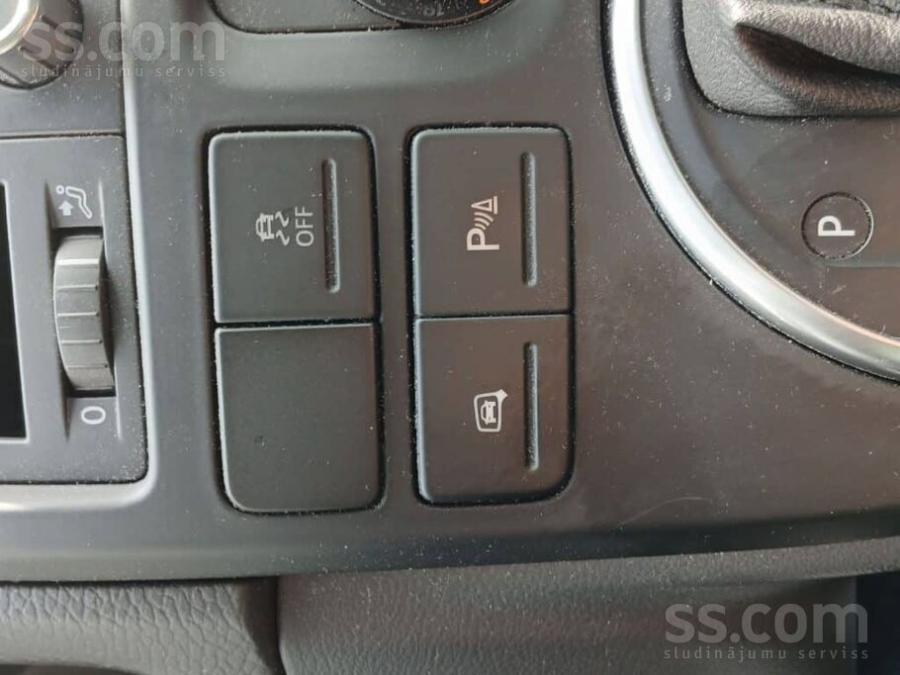 Brūns Volkswagen Multivan 2010 Rīga, ar dzinēja tilpumu 2.00 L un nobraukumu 265 tūkst. km par 11890 €, foto 15 vietnē AUTOMOTO.COM.LV