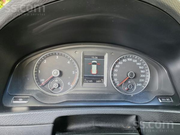 Brown Volkswagen Multivan 2010 in Riga, with an engine capacity of 2.00 L and mileage of 232 thousand km for 14500 €, photo 11 on AUTOMOTO.COM.LV