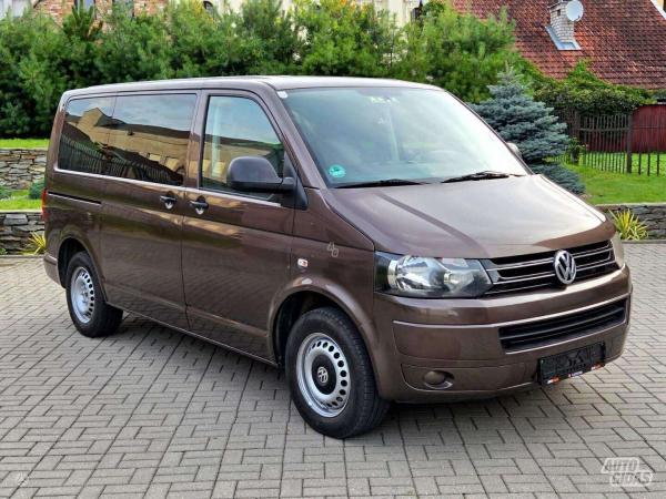 Brūns Volkswagen Multivan 2011 Viļņa, ar dzinēja tilpumu 2.00 L un nobraukumu 278 tūkst. km par 10200 €, foto 1 vietnē AUTOMOTO.COM.LV