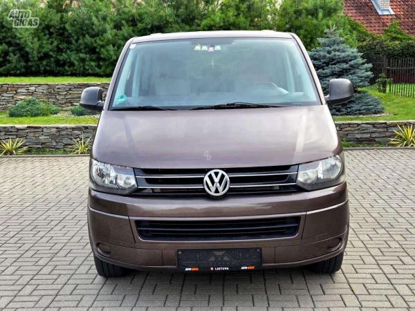 Brūns Volkswagen Multivan 2011 Viļņa, ar dzinēja tilpumu 2.00 L un nobraukumu 278 tūkst. km par 10200 €, foto 2 vietnē AUTOMOTO.COM.LV