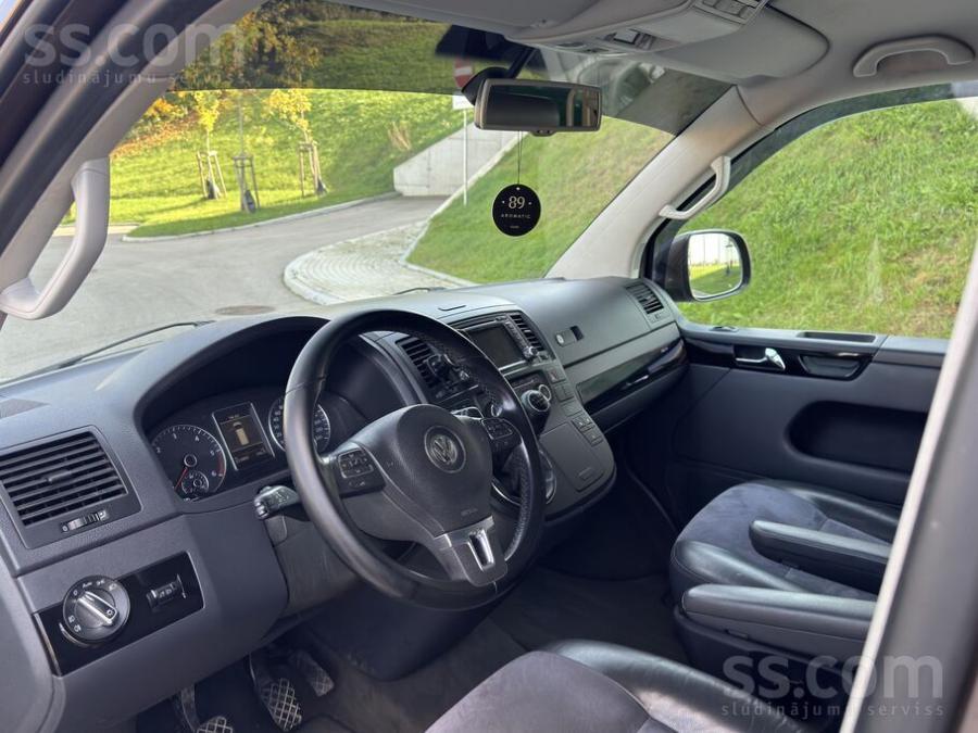 Brūns Volkswagen Multivan 2011 Rēzekne, ar dzinēja tilpumu 2.00 L un nobraukumu 223 tūkst. km par 20000 €, foto 11 vietnē AUTOMOTO.COM.LV