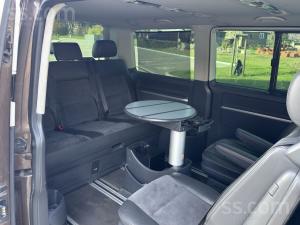 Brūns Volkswagen Multivan 2011 Rēzekne, ar dzinēja tilpumu 2.00 L un nobraukumu 223 tūkst. km par 20000 €, foto 13 vietnē AUTOMOTO.COM.LV
