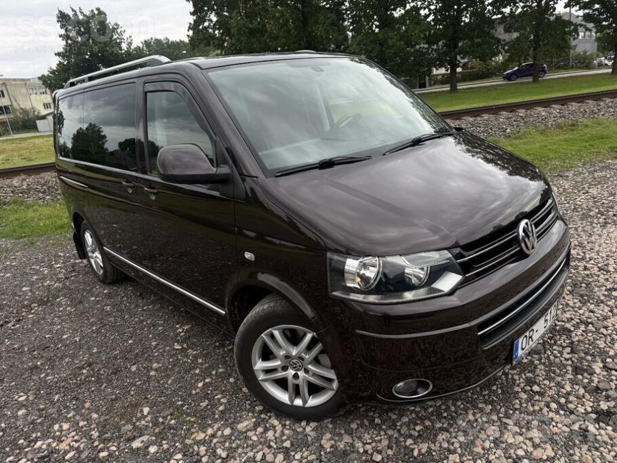 Brūns Volkswagen Multivan 2011 Jelgava, ar dzinēja tilpumu 2.00 L un nobraukumu 275 tūkst. km par 13500 €, foto 1 vietnē AUTOMOTO.COM.LV