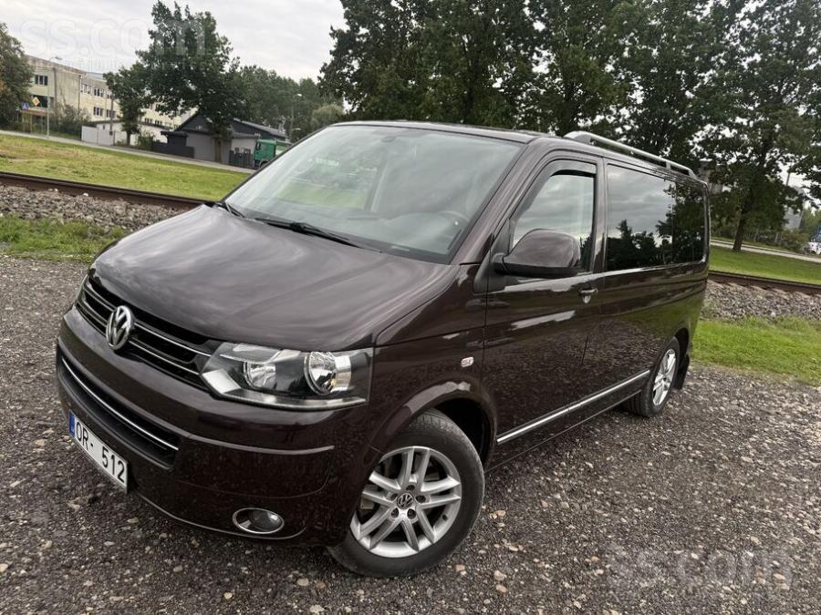 Brūns Volkswagen Multivan 2011 Jelgava, ar dzinēja tilpumu 2.00 L un nobraukumu 275 tūkst. km par 13500 €, foto 3 vietnē AUTOMOTO.COM.LV