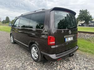 Brūns Volkswagen Multivan 2011 Jelgava, ar dzinēja tilpumu 2.00 L un nobraukumu 275 tūkst. km par 13500 €, foto 5 vietnē AUTOMOTO.COM.LV