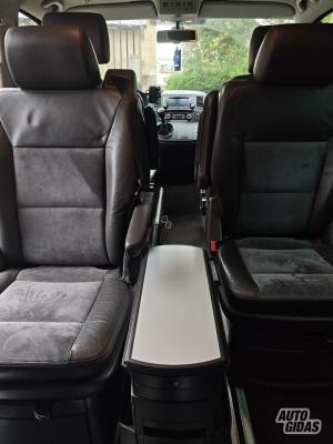 Brūns Volkswagen Multivan 2011 Vievis, ar dzinēja tilpumu 2.00 L un nobraukumu 381 tūkst. km par 16000 €, foto 9 vietnē AUTOMOTO.COM.LV