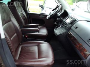 Brūns Volkswagen Multivan 2012 Rīga, ar dzinēja tilpumu 2.00 L un nobraukumu 200 tūkst. km par 19000 €, foto 8 vietnē AUTOMOTO.COM.LV