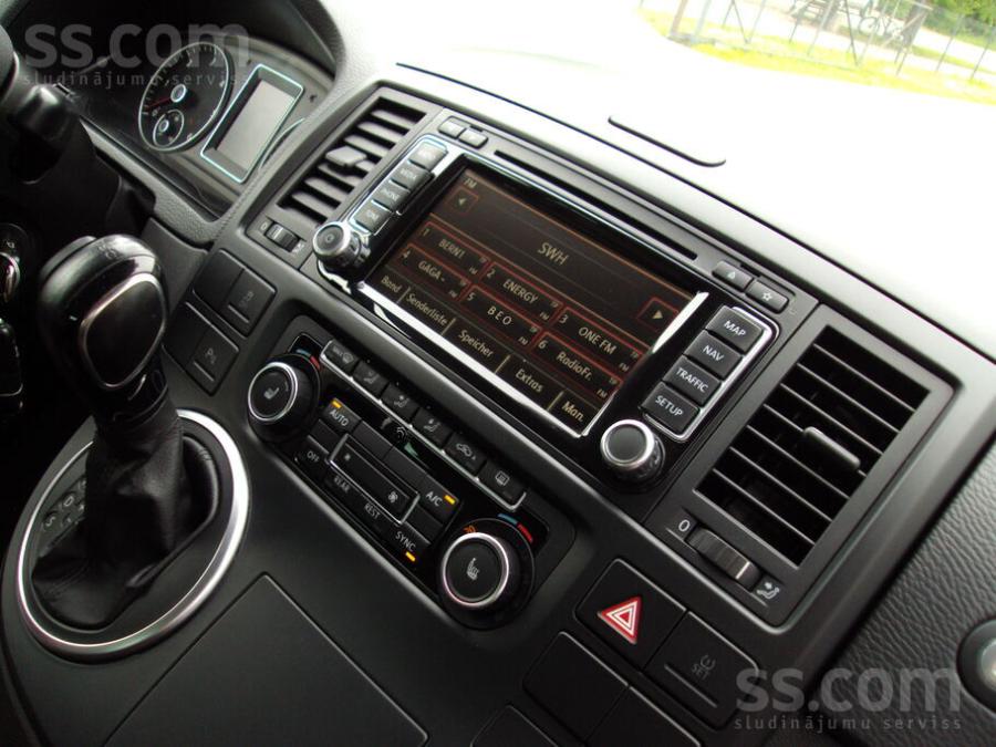 Brūns Volkswagen Multivan 2012 Rīga, ar dzinēja tilpumu 2.00 L un nobraukumu 200 tūkst. km par 19000 €, foto 9 vietnē AUTOMOTO.COM.LV
