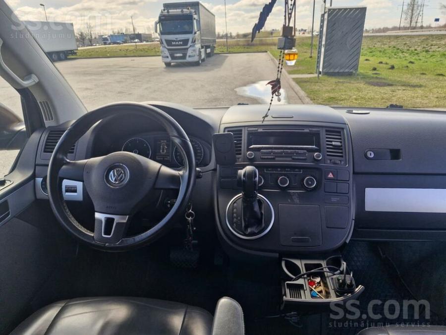 Brūns Volkswagen Multivan 2012 Jelgava, ar dzinēja tilpumu 2.00 L un nobraukumu 0 tūkst. km par 16750 €, foto 11 vietnē AUTOMOTO.COM.LV