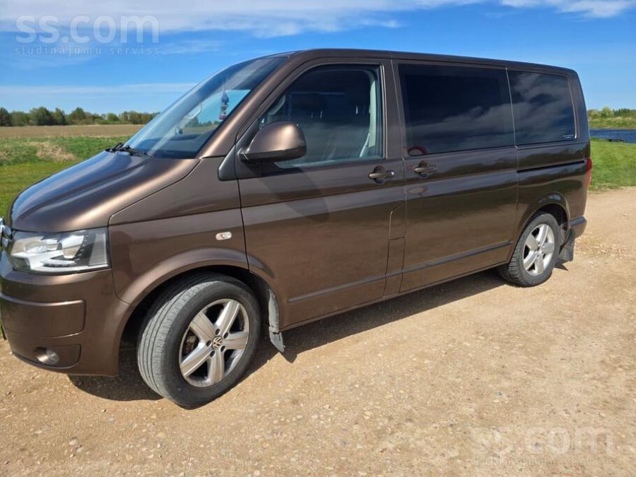 Brūns Volkswagen Multivan 2012 Jelgava, ar dzinēja tilpumu 2.00 L un nobraukumu 0 tūkst. km par 16750 €, foto 17 vietnē AUTOMOTO.COM.LV